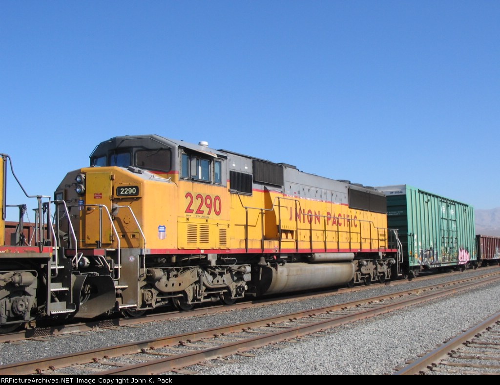 UP 2290